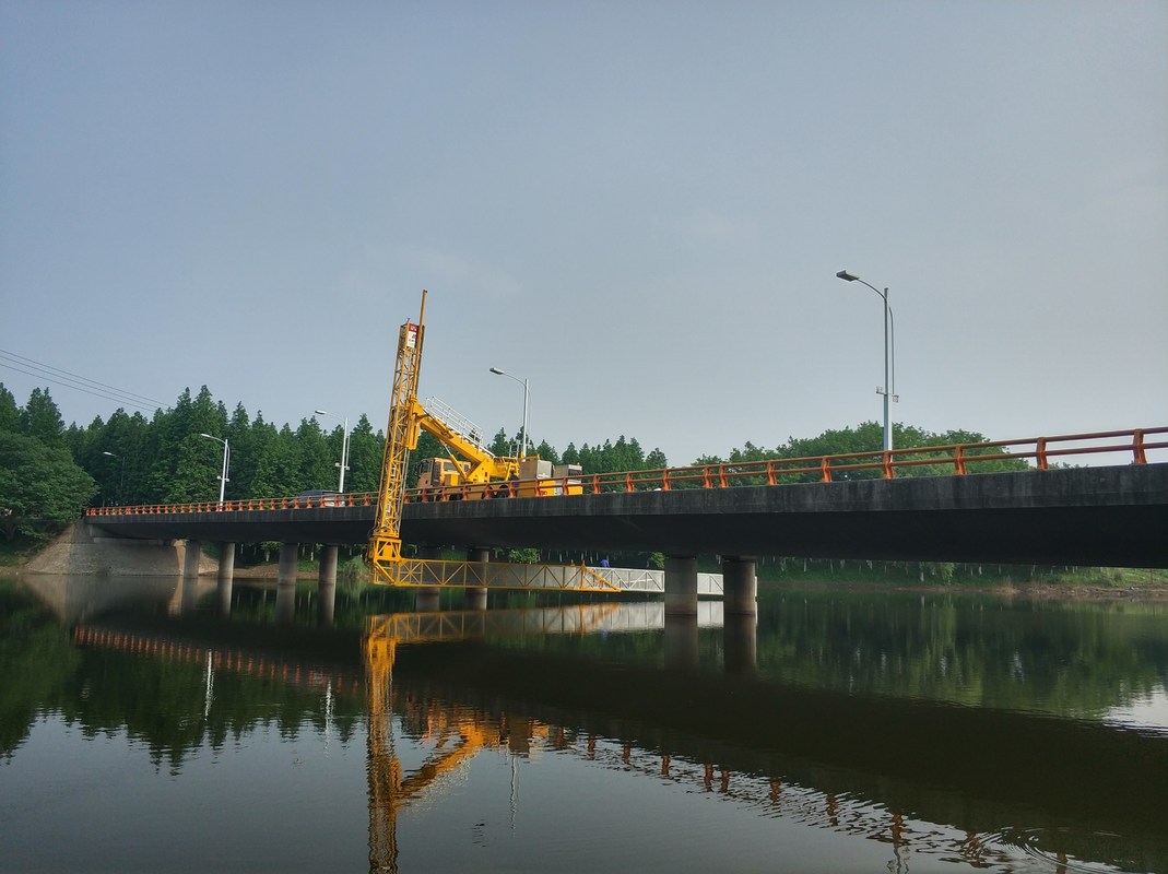 HOWO Mobile Bridge Inspection Platform Easy Access To Any Position Of ...