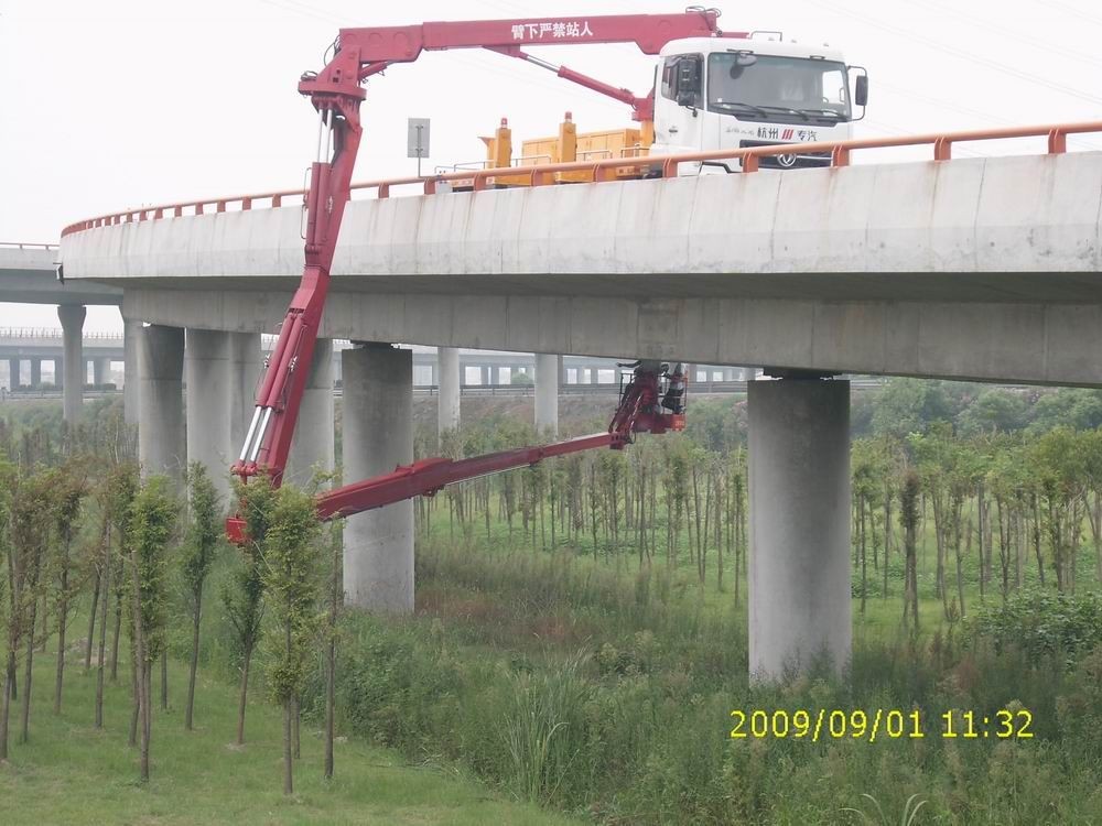 16m Dongfeng Bucket Type Bridge Inspection Vehicle (HZZ5240JQJ16)